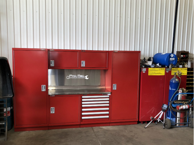 Automotive technician workbench | Metalia