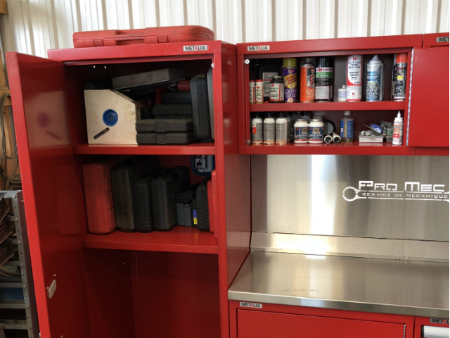 Automotive technician workbench | Metalia